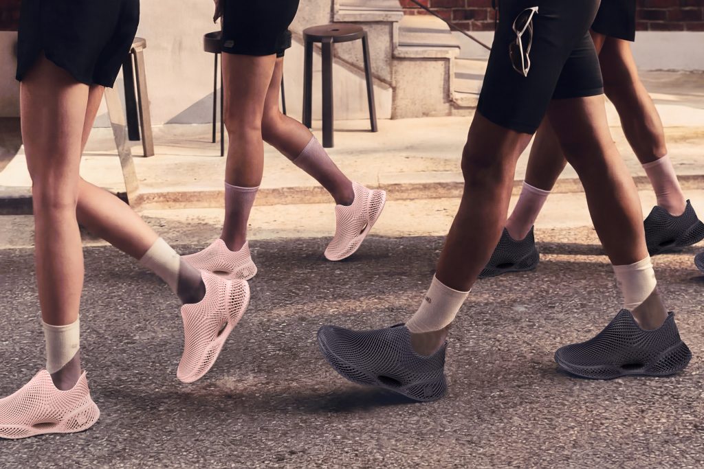 What Shoes Is Gen Z Actually Wearing in 2026? - Style Notes Daily